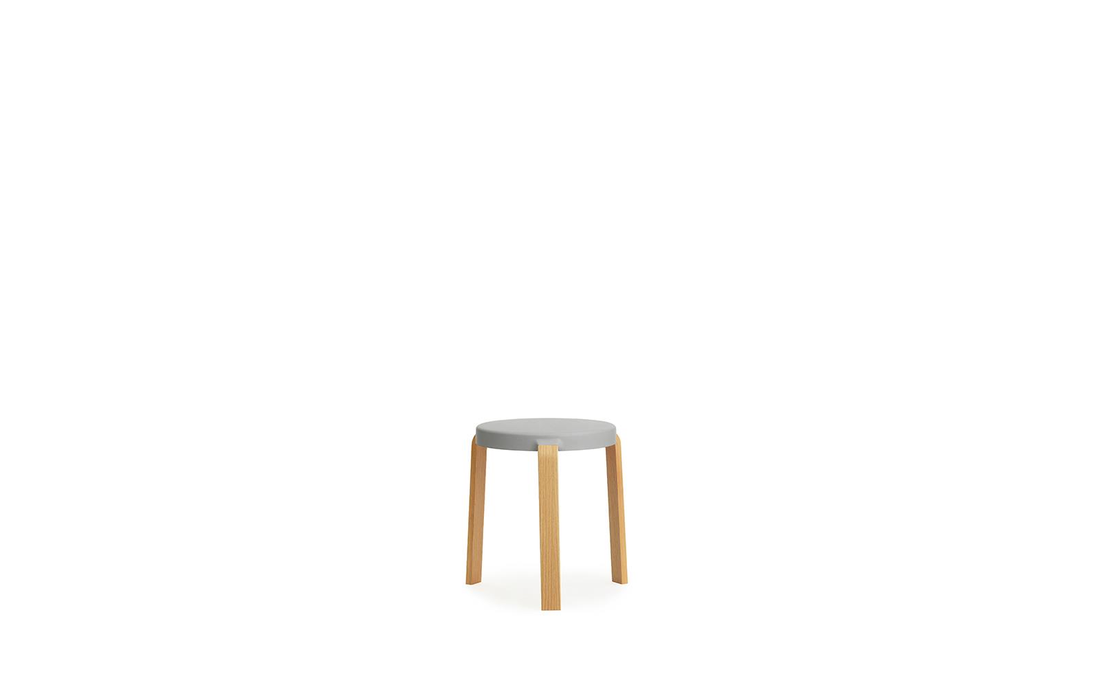 Tap Stool in Oak/Grey – innovative three-legged stool